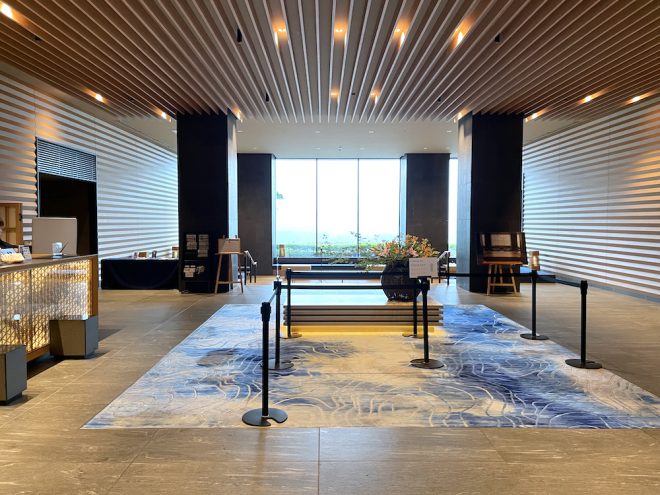 100分的富士山放電行程！帶小孩入住有富士山絕景的HOTEL CLAD飯店，泡湯賞美景逛御殿場OUTLET - MTKO